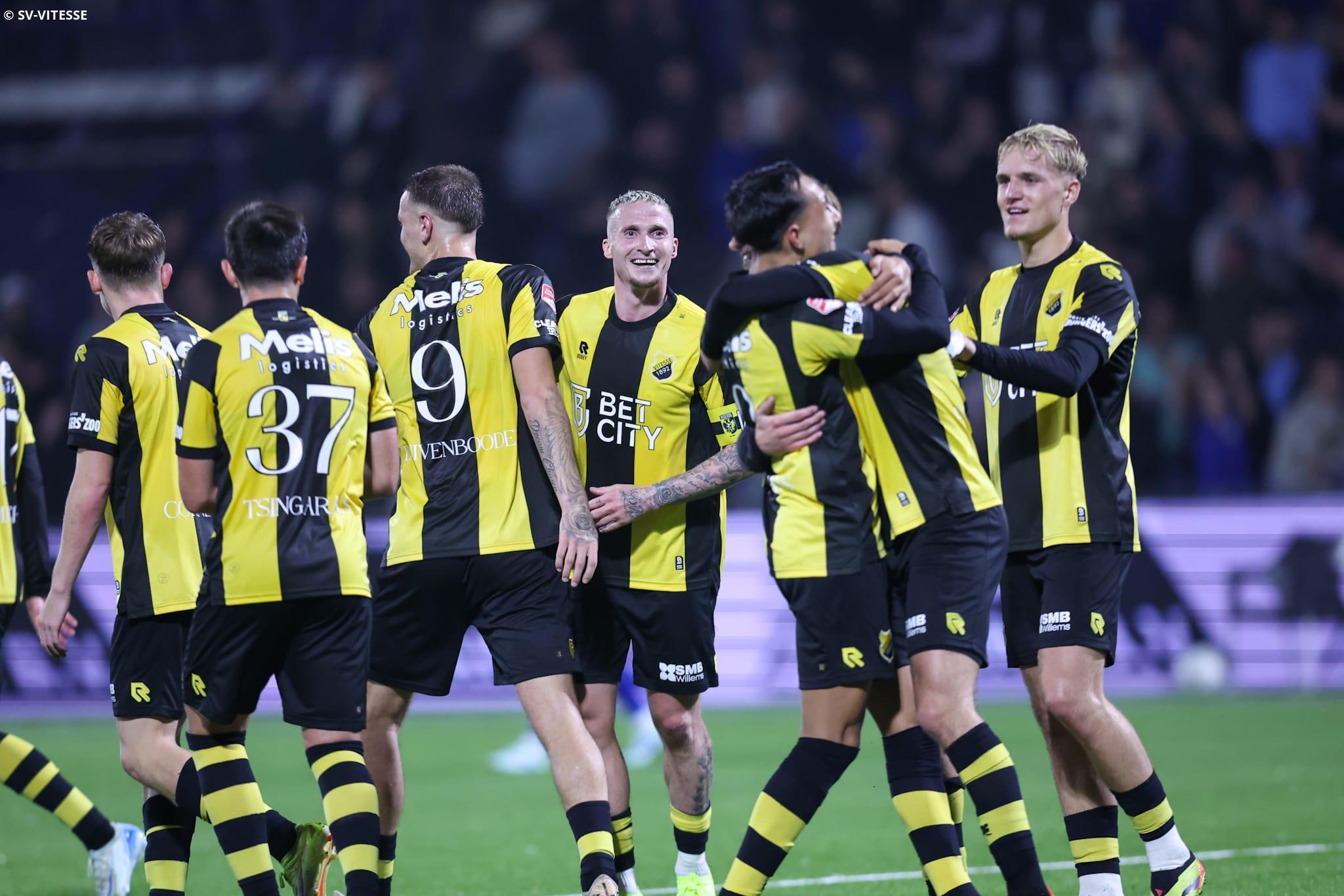 Vitesse gaat voor nieuwe kans in Dordrecht - Supportersvereniging Vitesse